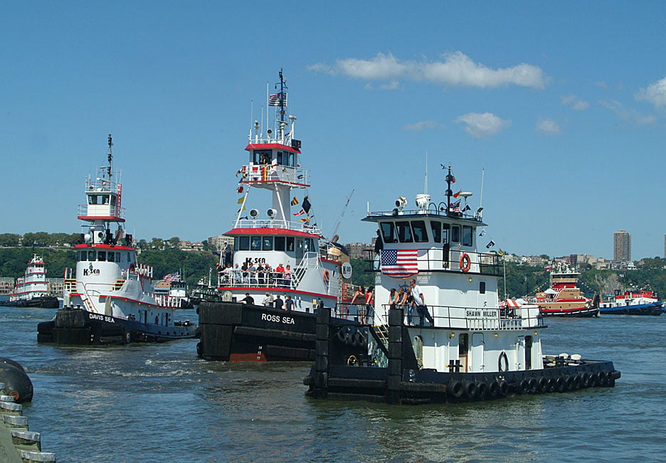 2008 NYC Tugboat Race - Photo's and Video