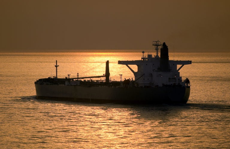 Shipowners Owners Brace for Hormuz Reopening as Peace Deal Nears