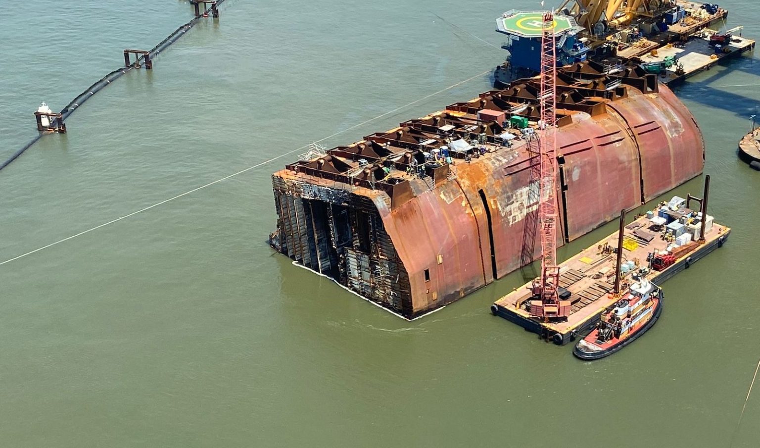 Golden Ray Cutting Paused for Equipment Maintenance