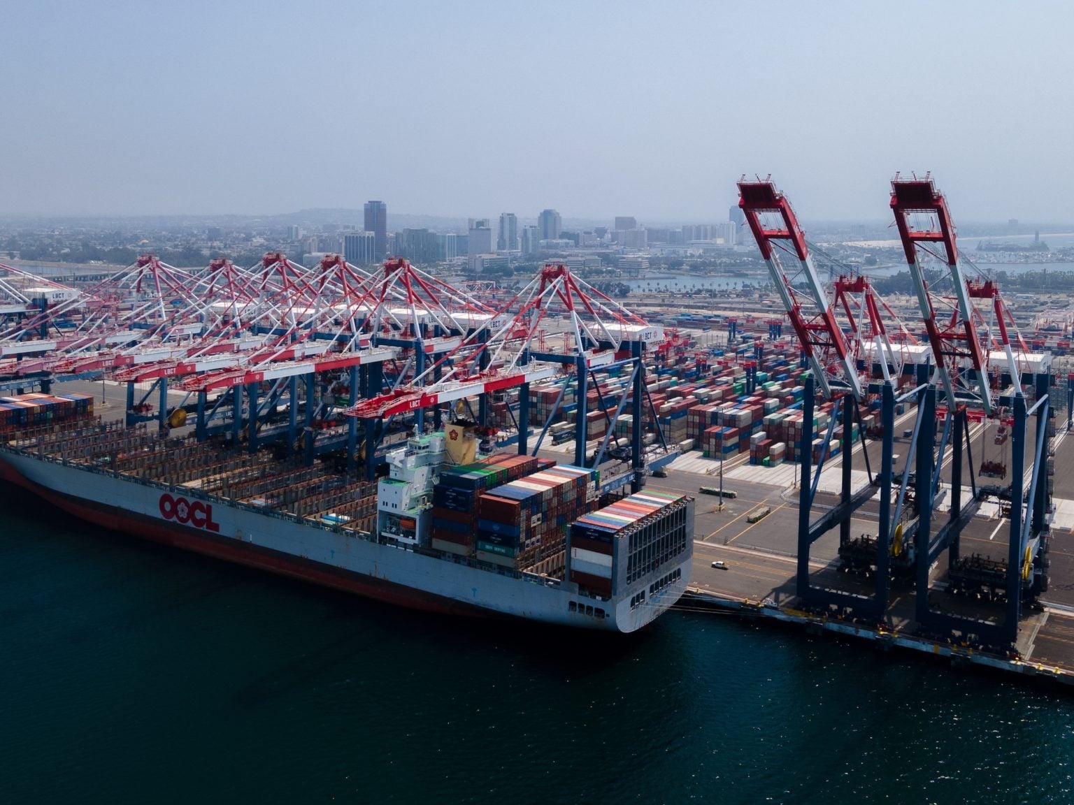 OOCL Sunflower Reaches Long Beach After Losing Containers in Pacific Storm