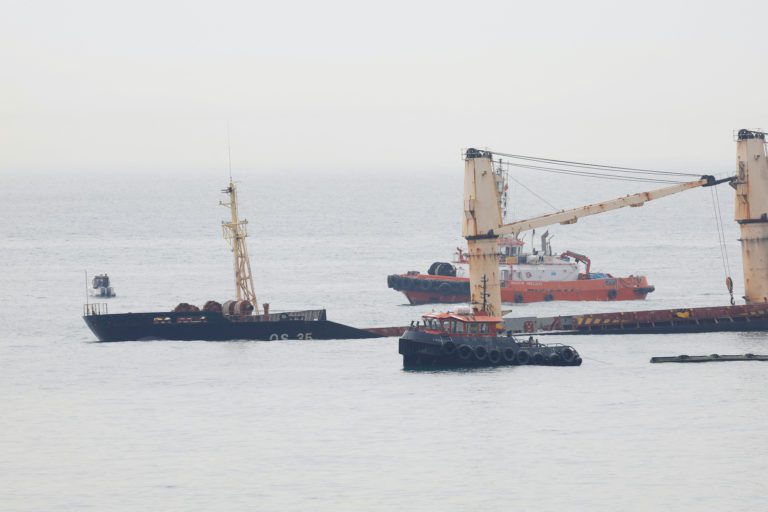 Bulk Carrier Significantly Damaged in Collision with LNG Carrier