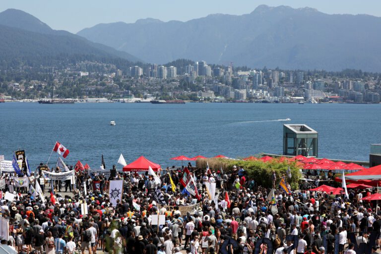 Canada Dockworkers Renew Strike Threat With Rejection Of Contract Canada Dockworkers Renew Strike Threat With Rejection Of Contract