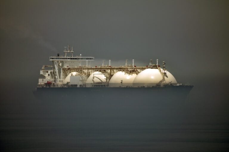UK Targets New Arctic LNG 2 ‘Shadow Fleet’ Vessels as Russia Scrambles ...