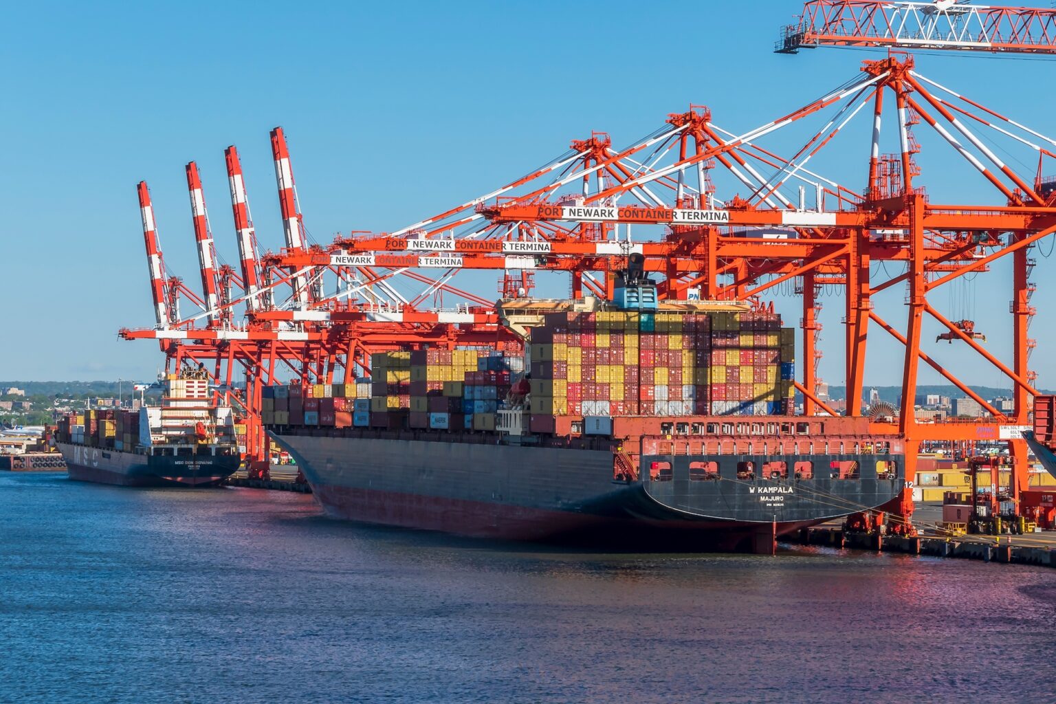 Port of New York-New Jersey Locks in 33-Year Lease Extension at Largest ...